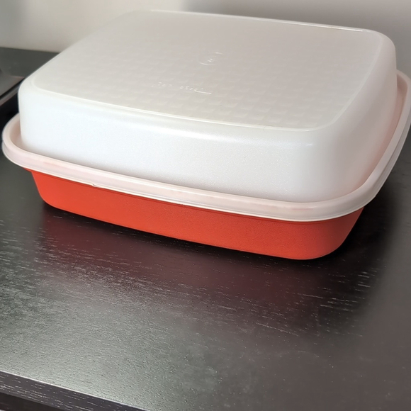 Tupperware | Kitchen | Vintage Tupperware Large Season And Serve ...